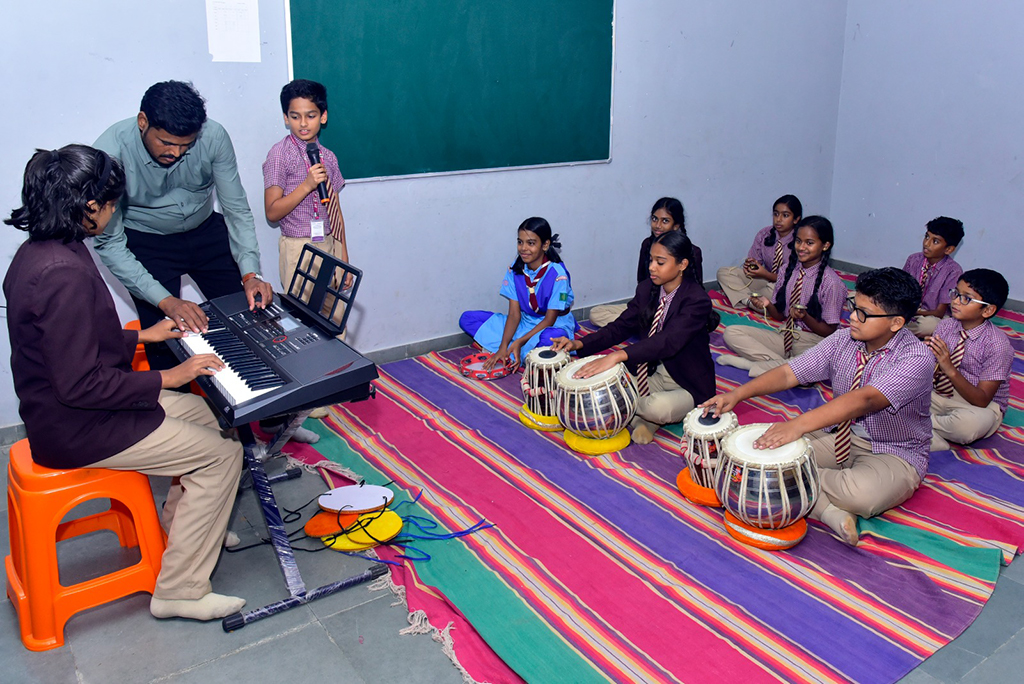 Musical Instrument Class – Jubilee school